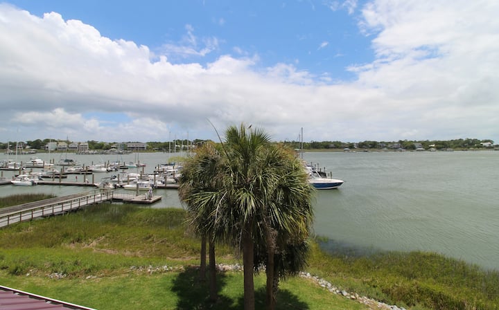 Condo W/ Porch Overlooking The Folly River - James Island, SC