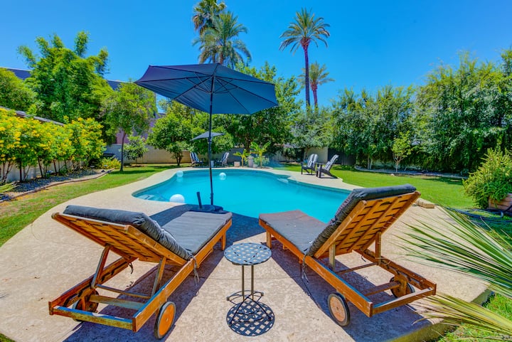 Lush Adobe Estate With Pool & Spa - Phoenix, AZ