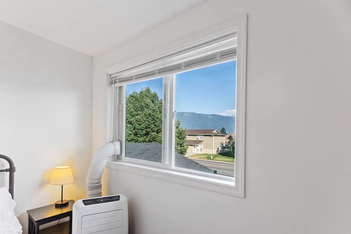 Cute Condo Near Glacier Park & 24/7 Grocery Store - Columbia Falls, MT