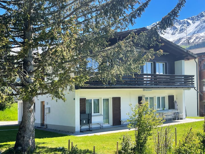 Family Ski Apartment Right On The Slopes - Valbella