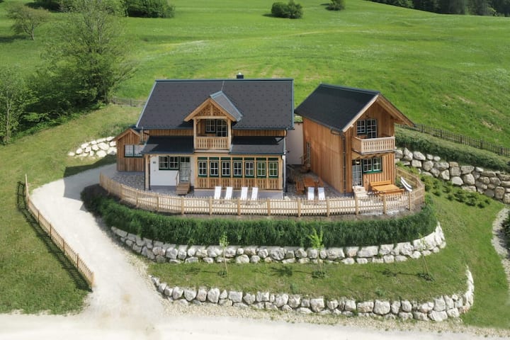 Chalet Salzkammergut - Duplex - Sauna Cottage - Bad Aussee