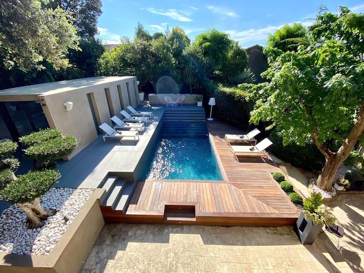 Villa De Luxe Avec Piscine Au Pied De La Cite - Carcassonne