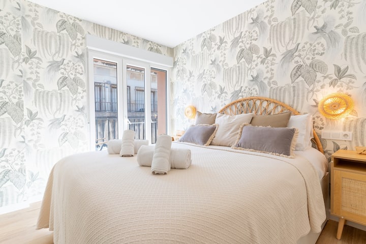 Barrio Gem: Stylish 2-bedroom Oasis In Alicante - Alicante (Alacant)