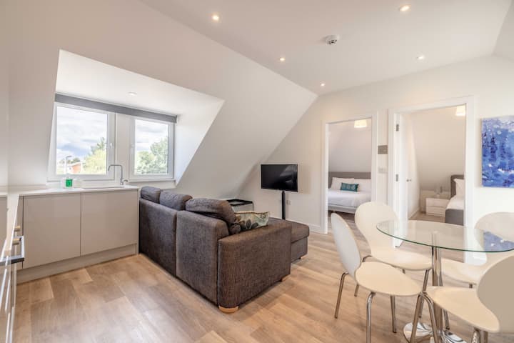 New 2-bed Loft Apartment In Windsor With Parking - 溫莎