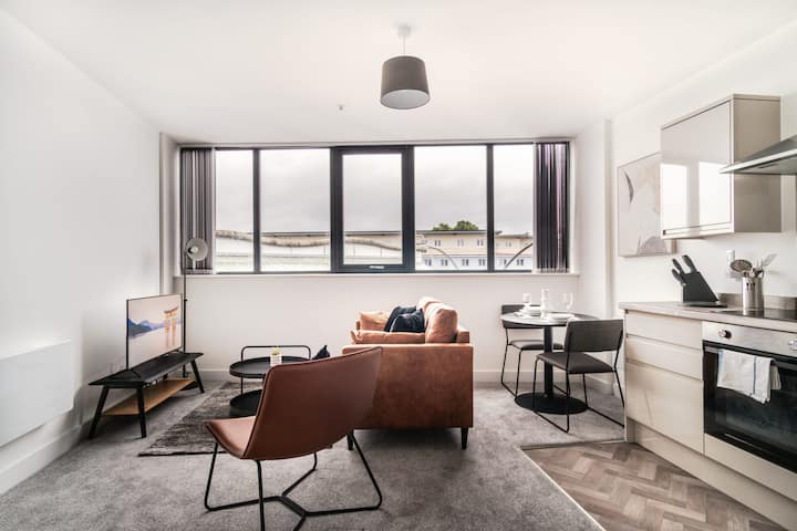 Comfortable 1br Stay | Heart Of Wrexham - Wrexham