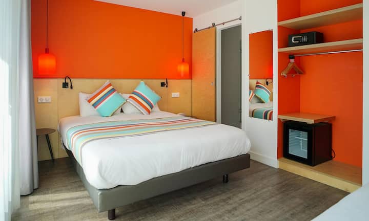 Hôtel La Régence Courbevoie - Triple Room - Parijs