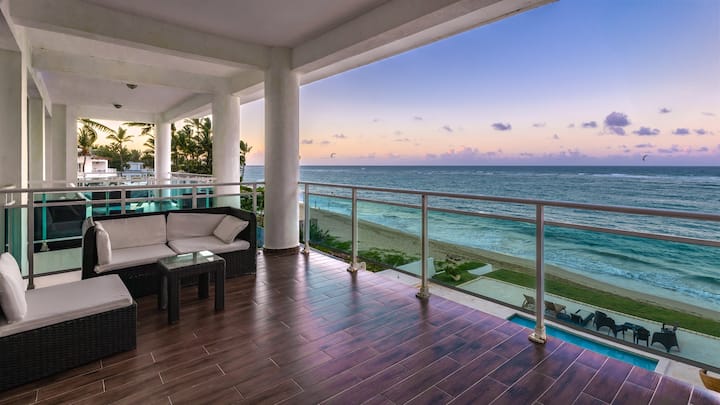 Kite Beach Oceanfront Condo  Hot Tub And Pool 204 - Cabarete