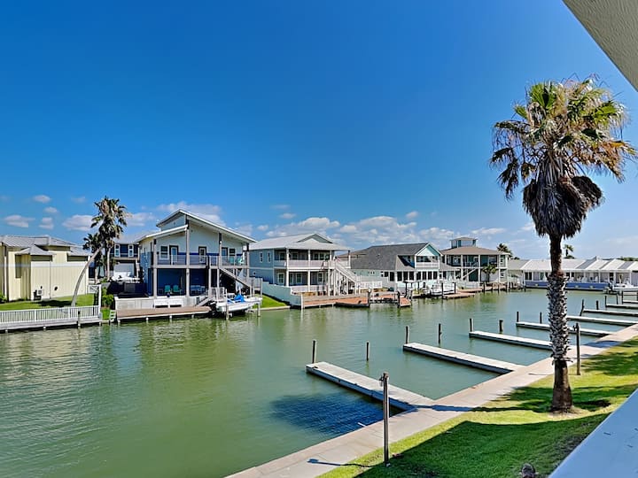 Kontiki Beach Resort #221 | Bay Views + Pool - Goose Island State Park, Rockport