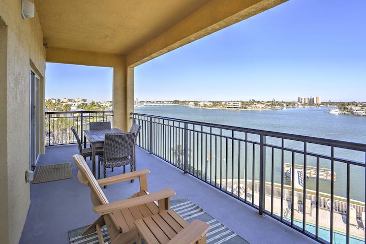 Spacious. Heated Pool. Grocery Store Next Door. - Treasure Island, FL