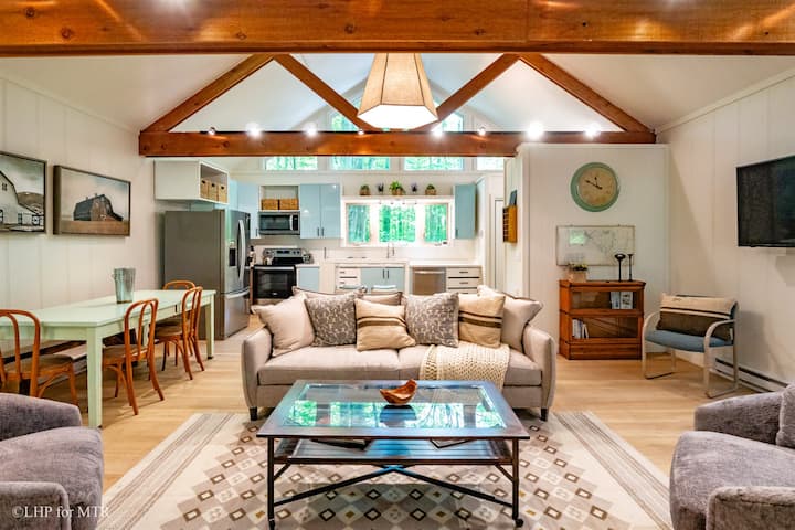 Secluded, Renovated Cabin W/ Hot Tub - Timber Haus - Davis, WV