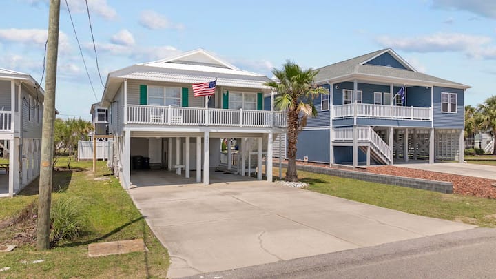 Grove Cove - 1.5 Blocks From Beach- Dog Friendly - North Myrtle Beach, SC