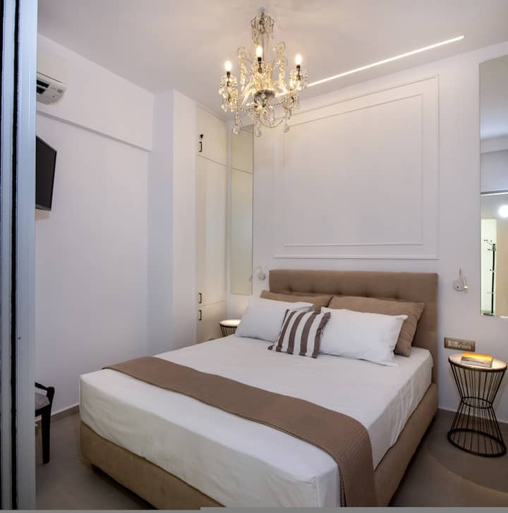 Cherry Central Luxury Suite  1 - Chania