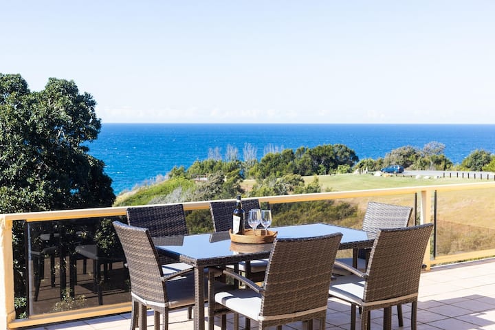 Coastal Chill - Oceanview Rooftop Getaway - Nambucca Heads