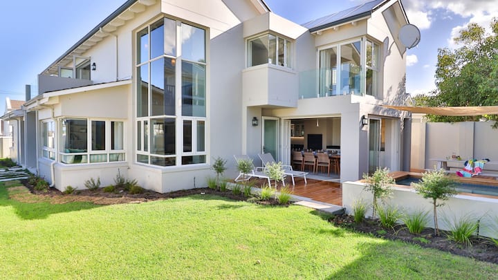 Somer Sout | Family | Splash Pool | Pizza Oven - Hermanus