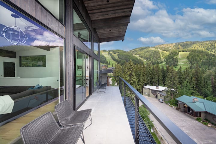 Summit At Whitefish Mtn Resort *6 King Suites* - Montana