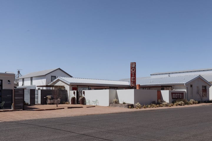 Entire Private Boutique Motel W Courtyard + Sauna! - Marfa, TX