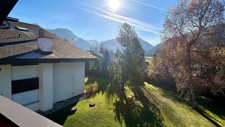 Swiss Alps Delight-cozy High Style Luxurious Flat - Gstaad