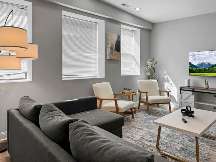 Cozy 1bd | Old City | 5 Beds | Independence Hall - Philadelphia, PA