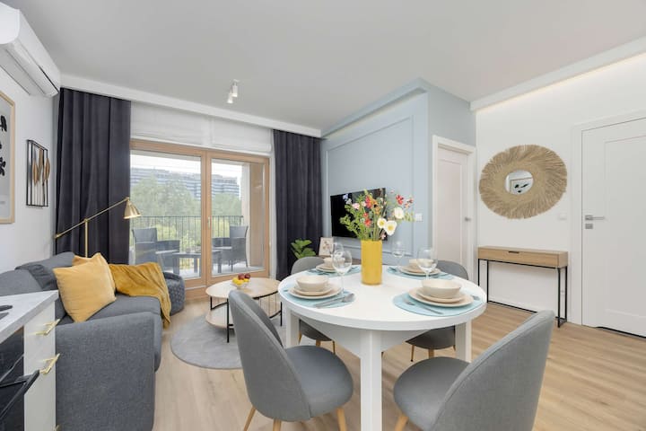 Kolejowa 9 | Tasteful Apartment | Parking - Warsaw