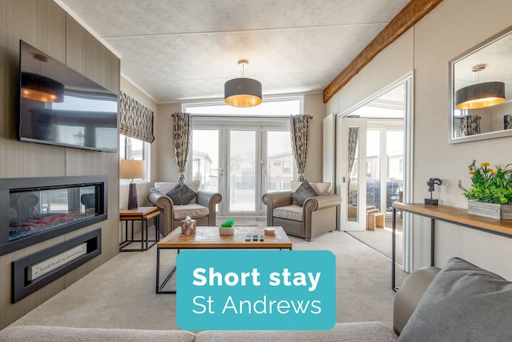 Lodge No 93 | Hot Tub | Stewart's Resort Cameron - Saint Andrews