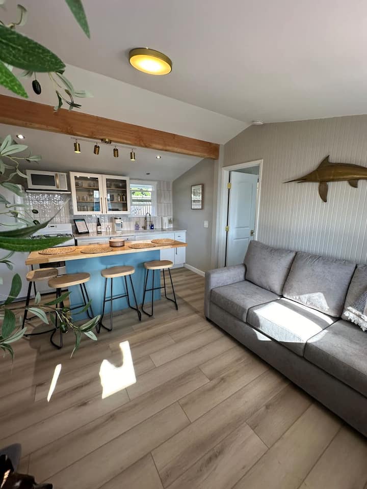 Newly Renovated Beach Cottage - Morro Bay, CA