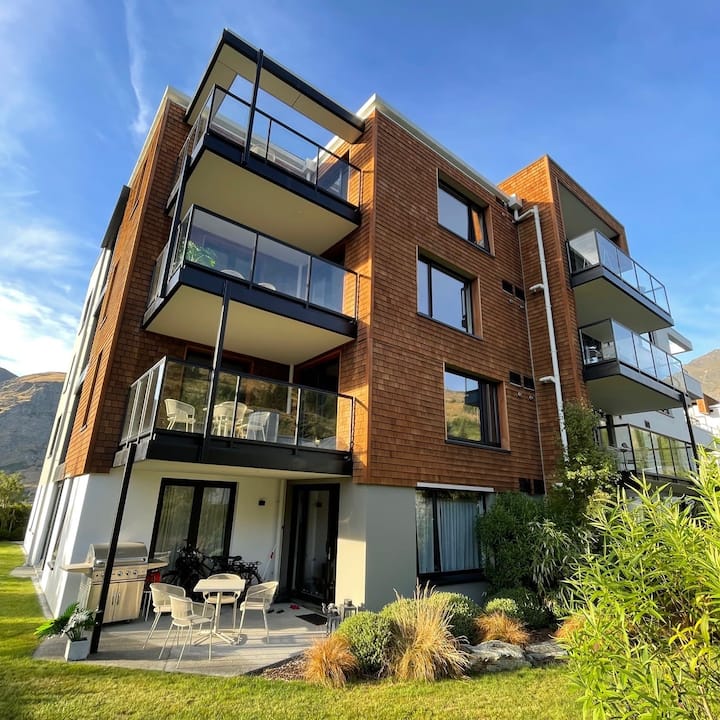 Coronet Views At La Residence Du Parc - Queenstown, New Zealand