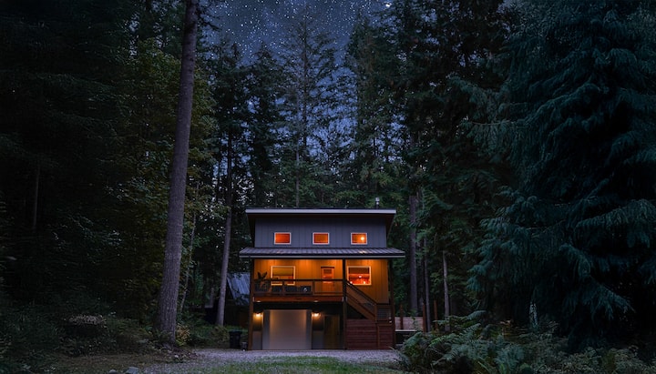 Mt Baker Timberline Terrace | Ski Season Basecamp - Glacier, WA