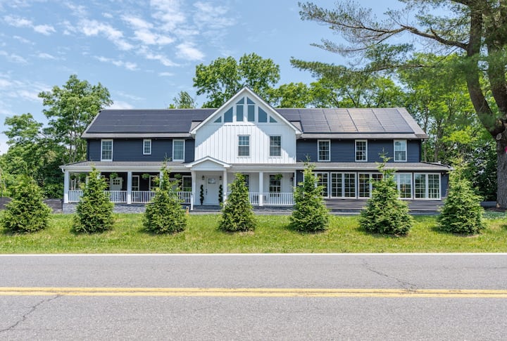 Luna Cove: Premier Hudson Valley Getaway - Catskill, NY