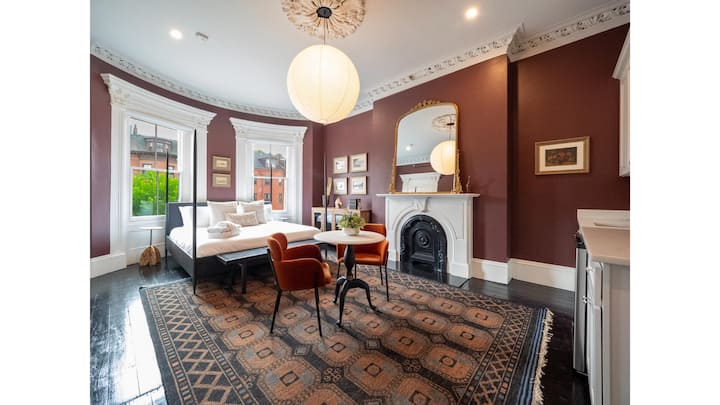 The Chester: Urban Chic Retreat In South End - Boston, MA