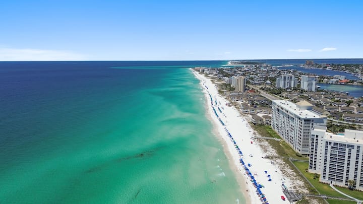 Salt Life * Steps From Sand - Destin, FL