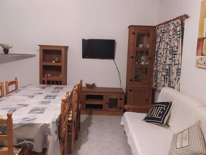 Appartement Confortable Avec Balcon - Daimús
