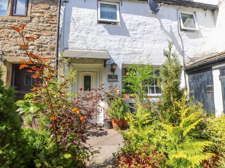 3 Beck Side - Clitheroe