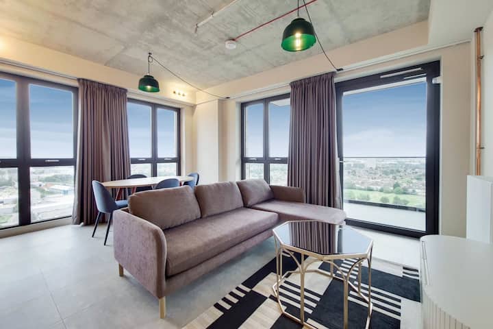 Spacious Eclectic 2br At The Robinson Wembley - Stanmore - London