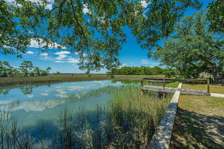 Waterfront Cottage On Folly With Scenic Views - Folly Beach, SC
