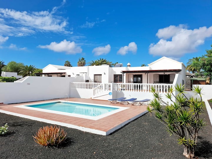 Private Pool • 7 Min Walk To Beach, Bars & Dining - Playa Blanca, Las Palmas, España
