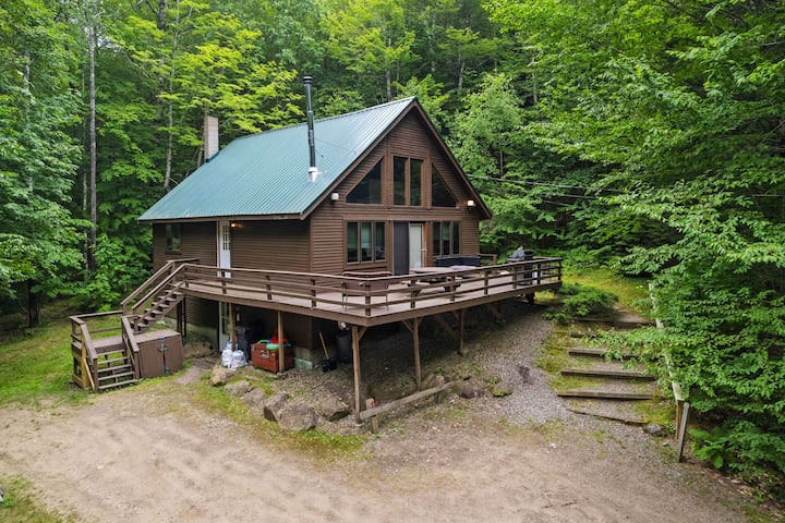 Tranquil 5-br Oak Chalet 3-min To Campton Mountain - ニュー・ハンプシャー州