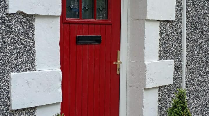 M044 An Teach Cloich (The Stone House) Westport - Westport