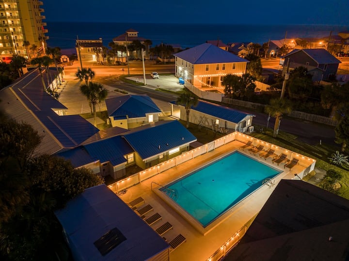 Remodeled Beach Hotel W/ Pool 4n - Panama City Beach, FL