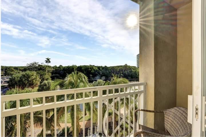 Sunrise Suite - Casa Costa 309n Resort Style - Boynton Beach, FL