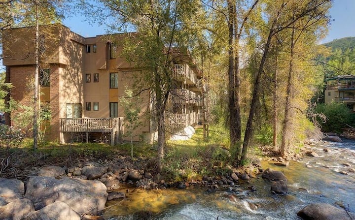 2 Bedroom Back To Roaring Fork River - Aspen