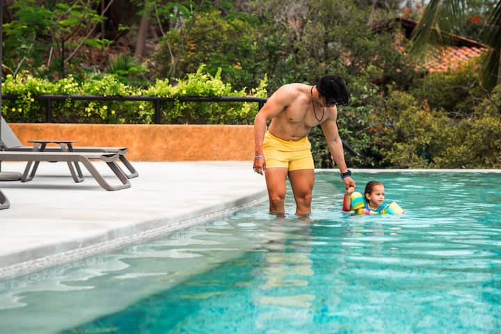 Luxury Oceanfront Retreat At Armadillo Villas - Zihuatanejo