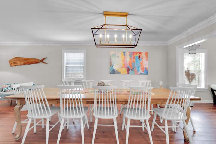 Nautical Watch: 4br 3 Bath Family Beach Home - Tybee Island, GA