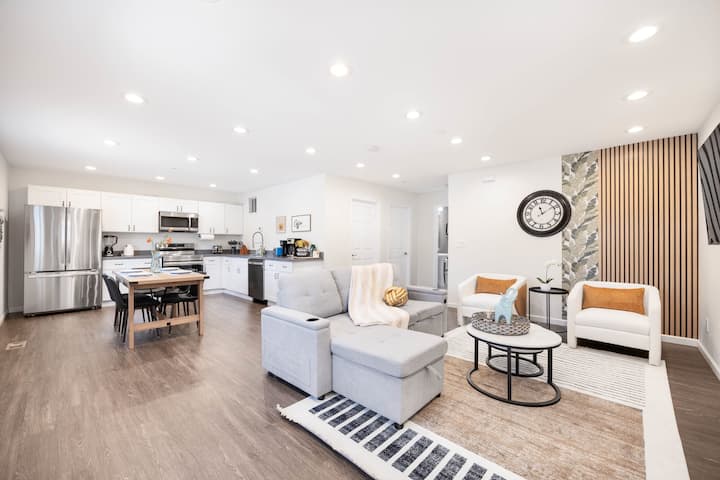 Modern & Family Oasis Minutes From Seatac Airport - 투퀼라