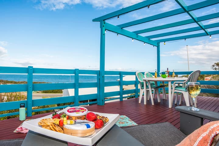 Blue View - Ocean Views For Miles - Guilderton