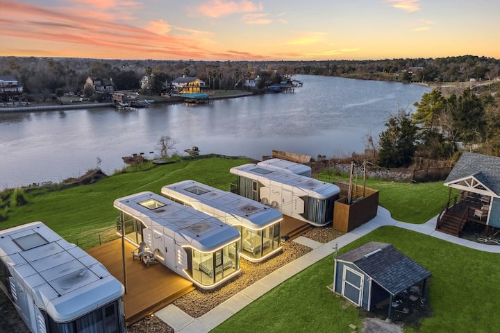 Le Bateau 10 - A Unique Stay By San Jacinto River - Highlands, TX