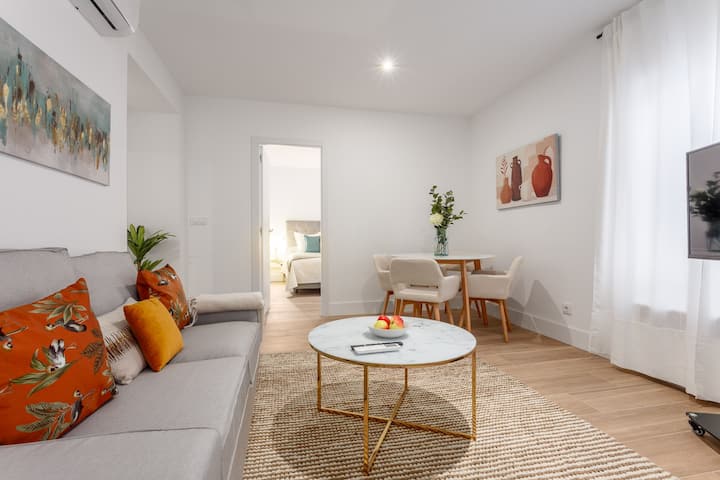 Ground-floor Apartment Near Santiago Bernabéu - Madrid