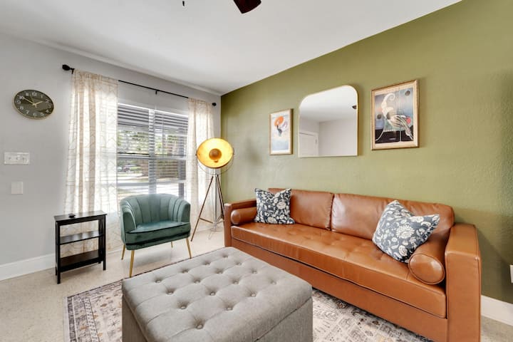 Pet Friendly Near Busch Gardens - Tampa, FL