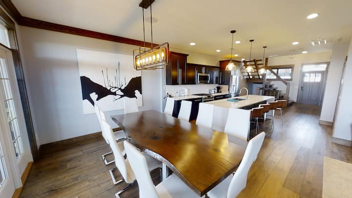 Lively 8br Mountain Home Perfect For Groups! - Snowshoe, WV