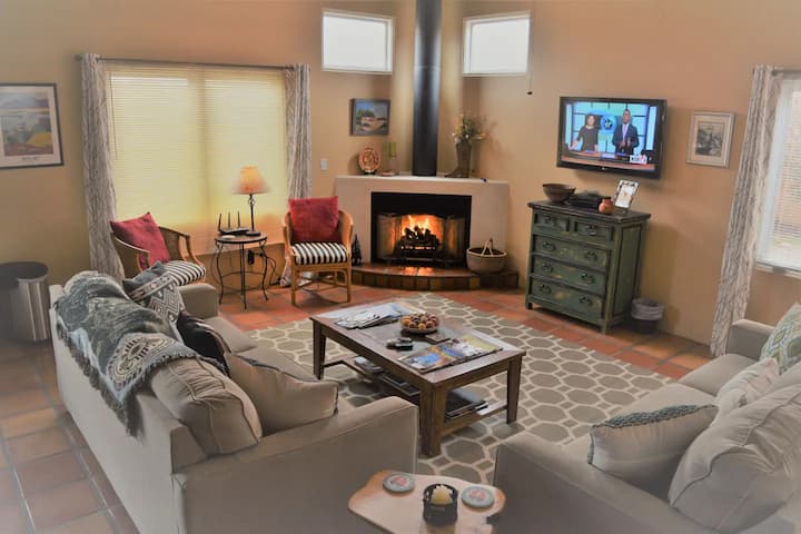 Casa De Sierra - Taos, NM