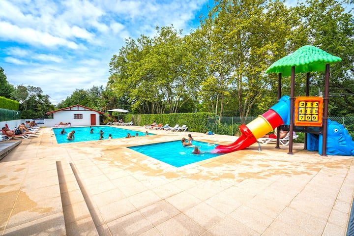L'océan à 3km | Piscine | Camping 4* Familial - Saint-Jean-de-Luz